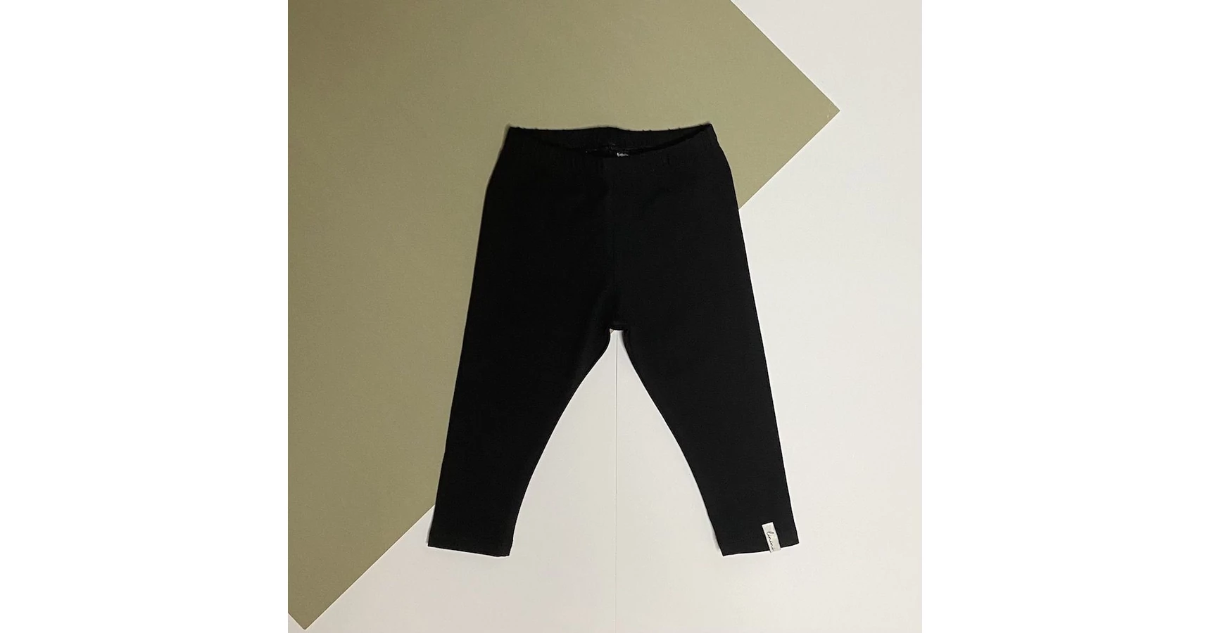 Basic Cicanadrág Fekete